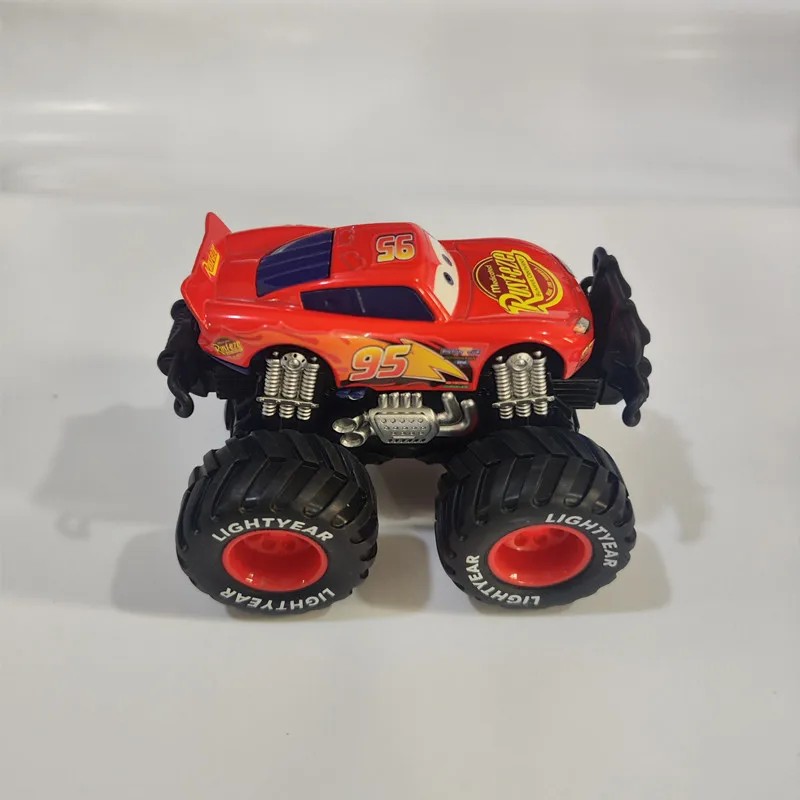 Rayo McQueen Monster Truck - Supertoys